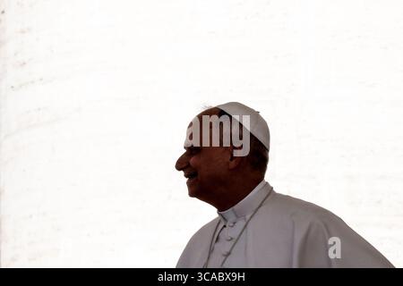 Pope Leo XIV arrives for his weekly general audience in the Paul VI ...