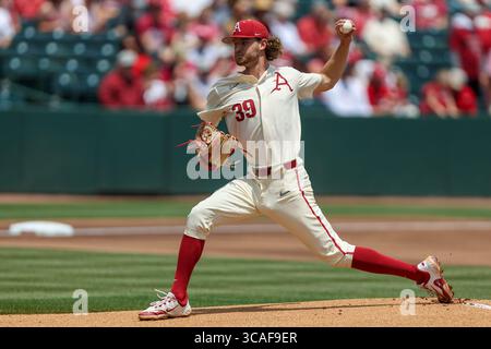 May 14, 2023: Razorback pitcher Hunter Hollan #39 works from the mound ...