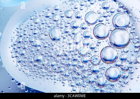 Oil drops in water. Abstract defocused psychedelic pattern image ...