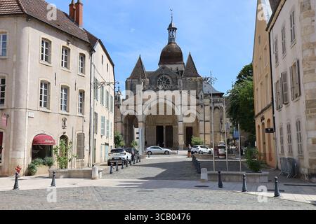 Notre-Dame de Beaune basilica, Romanesque basilica, city of Beaune ...