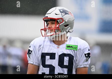 New England Patriots punter Bryce Baringer (17) takes the snap during ...