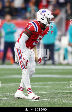 New England Patriots safety Jabrill Peppers (3) warms up before an NFL ...