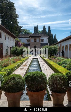 GRANADA, SPAIN - SEPTEMBER 24, 2022: Traffic light in Granada, Spain on ...