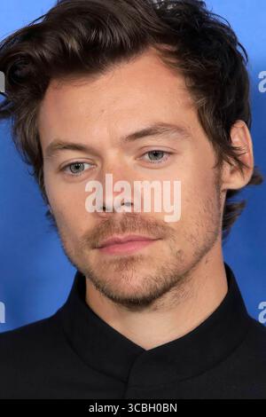 LOS ANGELES - NOV 1: Harry Styles, Sarah Schechter, Robbie Rogers at ...