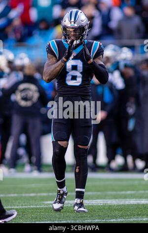 Carolina Panthers cornerback Jaycee Horn warms up before an NFL ...