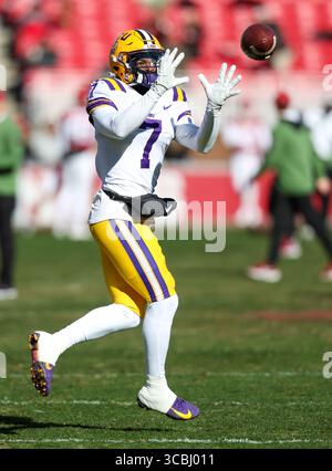 November 12, 2022: LSU receiver Kayshon Boutte #7 eyes a ball coming ...