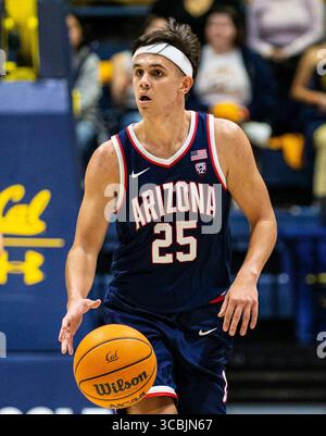 Arizona guard Kerr Kriisa (25) drives during an NCAA college basketball ...
