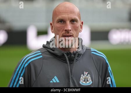 John Ruddy of Newcastle Untied arrives during the Premier League match ...