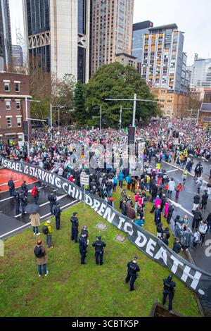 Sydney, Australia, 03 Aug 2025. A large crowd has marched across Sydney ...