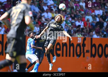 Han-Noah Masengo (FC Augsburg), action shot, single shot, single image ...
