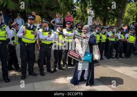 Demonstration to support Palestine in front of the Courthouse in Paris ...