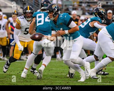 Jacksonville Jaguars quarterback Nick Mullens (14) looks to pass during ...