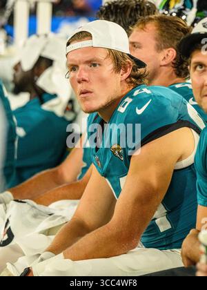 Jacksonville Jaguars tight end Hunter Long (84) warms up before playing ...