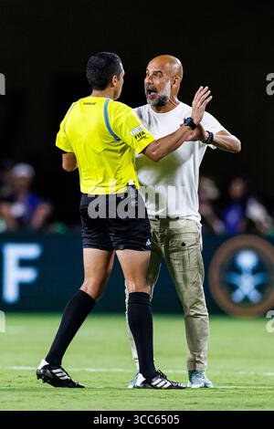 Referee Jesus Valenzuela reacts during a Copa Libertadores quarterfinal ...