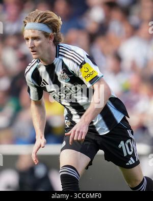 Anthony Gordon of Newcastle United during the Carabao Cup Semi Final ...
