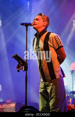 Trevor Horn performing with the Trevor Horn Band at Cropredy Festival ...