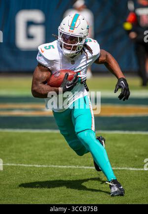 August 17, 2025: Chicago Bears Jamree Kromah (59) takes a break before ...