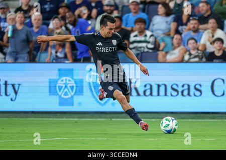 San Diego FC midfielder Hirving Lozano, left, scores during the first ...
