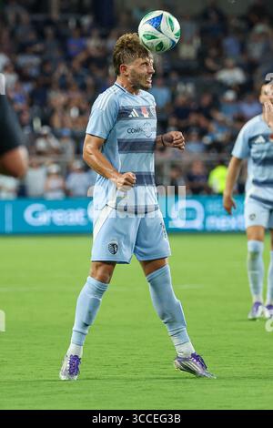 August 17, 2025: Kansas City Royals relief pitcher Lucas Erceg (60) is ...