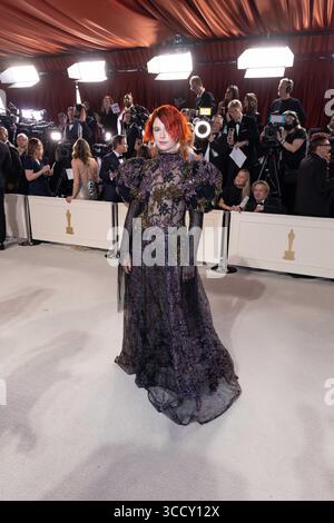 Jessie Buckley arrives at the Oscars on Sunday, March 27, 2022, at the ...