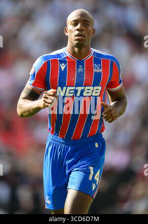Jean-Philippe Mateta of Crystal Palace applauds the fans after the ...