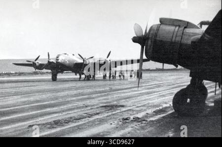 British Bomber Handley Page "Halifax," 1942 Stock Photo - Alamy