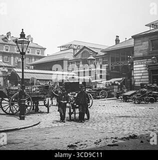 Vintage photograph of London in late Victorian era, England, 1895 Stock ...