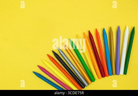 top view, set of crayons and mix color. Flat lay Stock Photo - Alamy