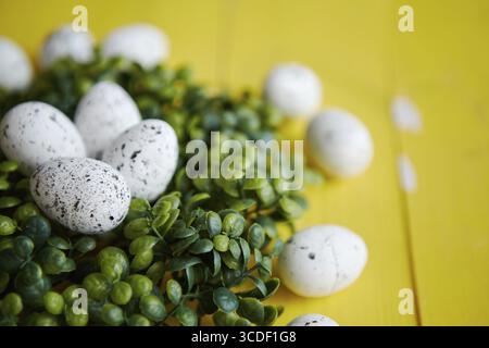 Table top view shot of decoration Happy Easter holiday background ...
