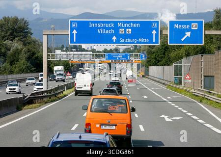 Autobahn A1, Salzburg, Österreich // A1 motorway, Salzburg, Austria ...