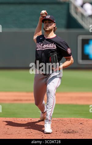 Washington Nationals Jake Irvin (27) pitches the ball during the third ...