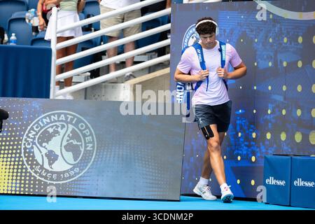 Ben Shelton of USA during day 2 of the Rolex Paris Masters 2025, ATP ...