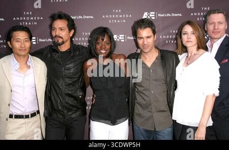 Daniel Dae Kim, Benjamin Bratt, Viola Davis, Eric McCormack, Christa ...