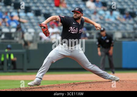 Washington Nationals relief pitcher Konnor Pilkington (45) in action ...