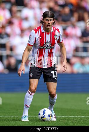 Southampton's Ronnie Edwards during the Sky Bet Championship match at ...