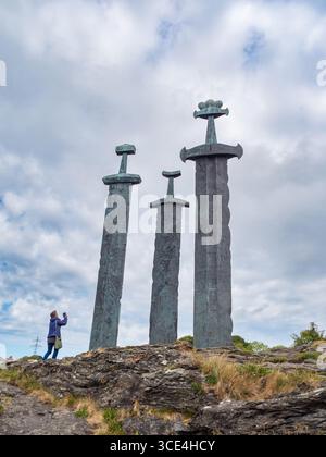 «Sverd i fjell» Swords in Rock a monument in Hafrsfjord fjord ...