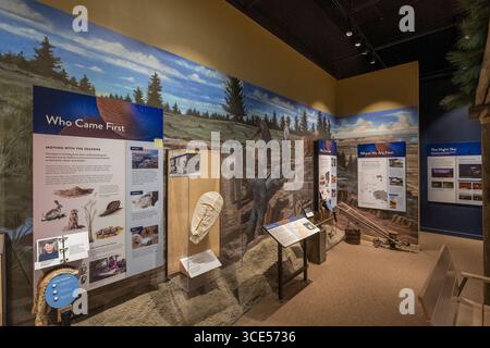 Educational exhibits and displays inside the Bryce Canyon National Park ...