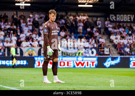 VELSEN-ZUID - Telstar goalkeeper Ronald Koeman Jr. after SC Heerenveen ...