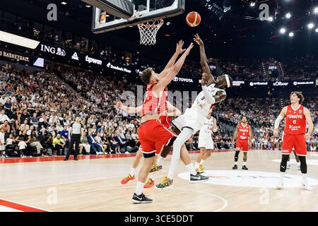 Isaac Bonga (Deutschland, 0) im Wurf FIBA EuroBasket 2025: Deutschland ...