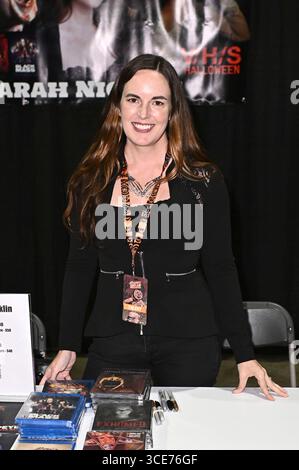 Sarah Nicklin auf der Midsummer Scream - Halloween & Horror Convention ...