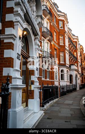 Victorian mansion blocks, Kensington Court, Kensington, W8, London ...