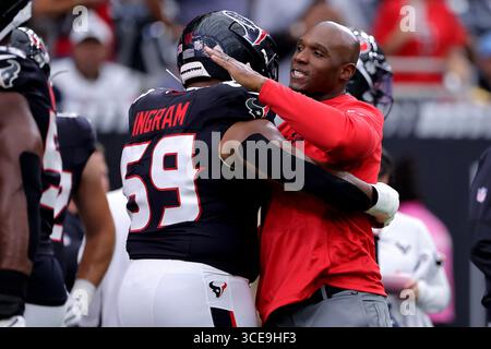 Houston Texans guard Ed Ingram comes onto the field during ...