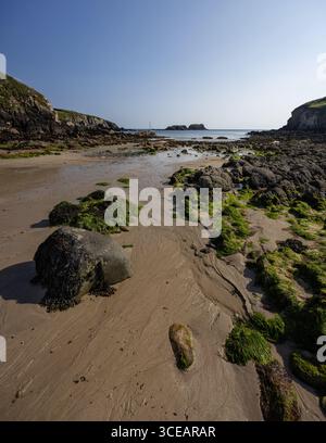 Lydstep Caverns beach, Pembrokeshire Stock Photo - Alamy