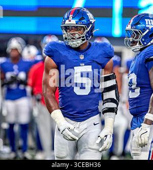 New York Giants linebacker Kayvon Thibodeaux (5) during the second half ...