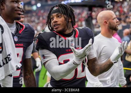 Houston Texans cornerback Jaylin Smith arrives for the NFL football ...