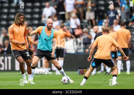 5, Matt Clarke of Derby County at warm up during the Sky Bet ...