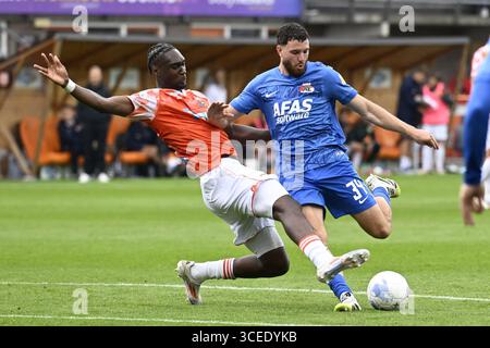 ALKMAAR - (l-r) Gibson Yah of FC Volendam and Isak Jensen of AZ Alkmaar ...