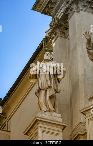 Baroque Splendor in the Heart of Turin: Santa Cristina Church Unveiled ...