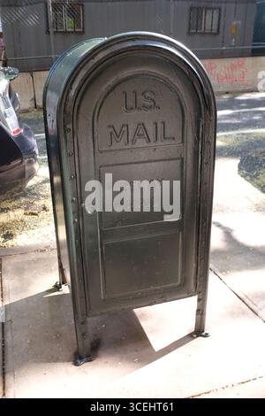 Post office relay box Stock Photo - Alamy