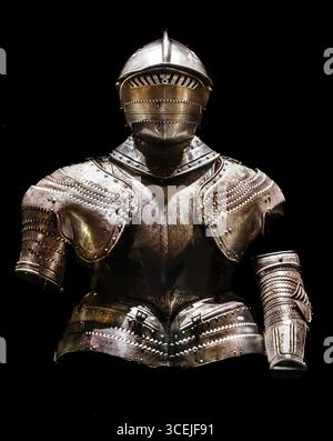 Italian Cuirassier fortress, Palace Armoury, armoury with over 5, 000 ...
